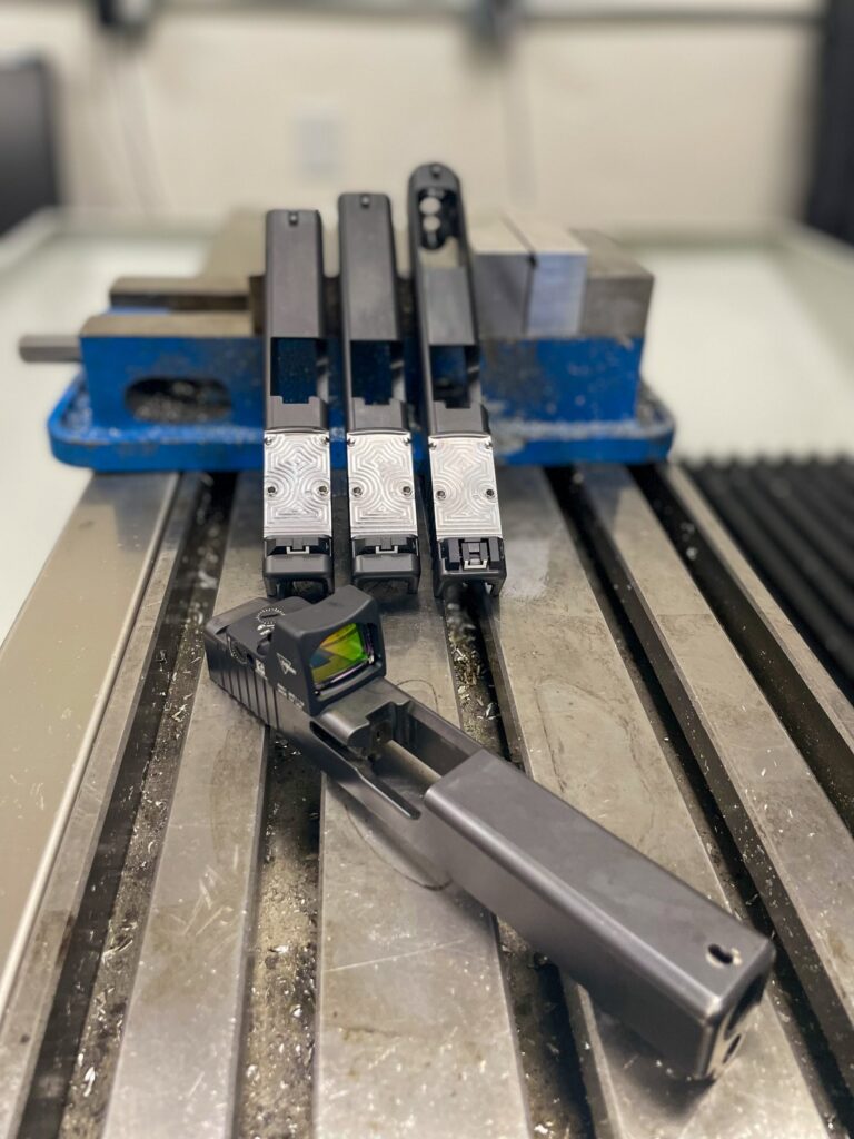 Glock 17/22/19/23/26/27 Trijicon/Holosun RMR Cut - Dauntless Engineering